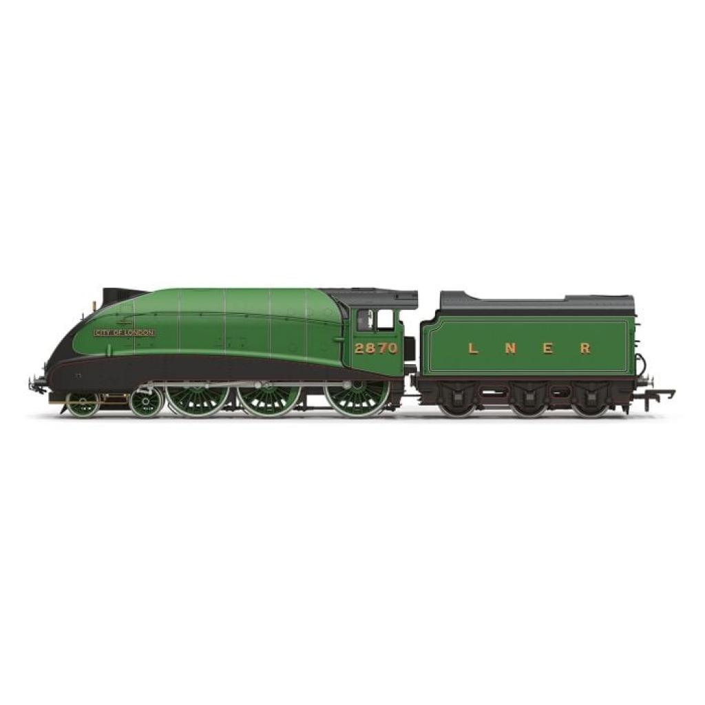 R30406 LNER STREAMLINED B17 2870 CITY OF LONDON (21 PIN DCC READY)